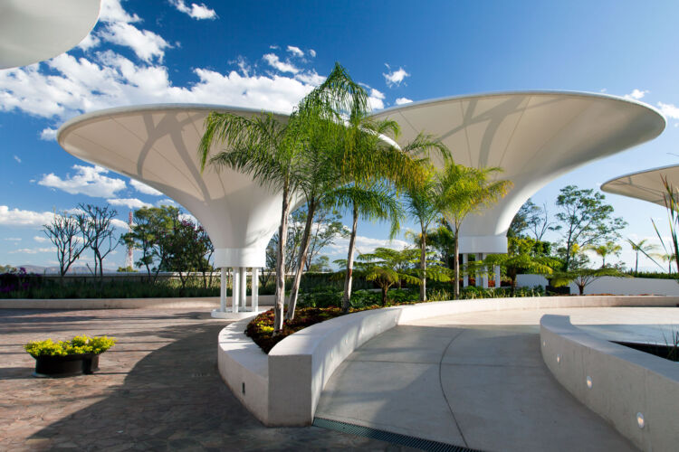 Plaza Bugambilias Shopping Mall – GDU